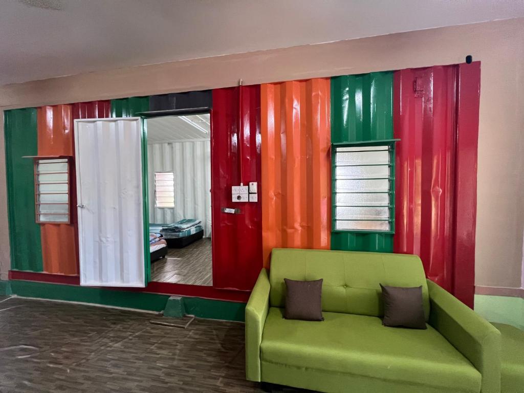 Slim Village Palm House - 2 rooms, 8 beds, 8 persons, Slim River ...