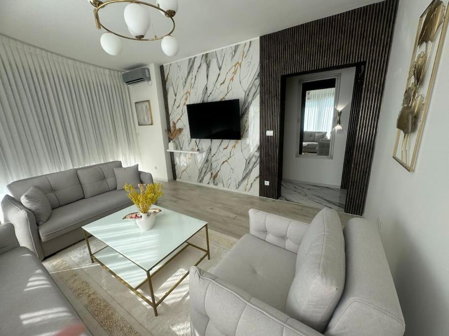 Rron Rrust flat, Ulcinj (updated prices 2025)