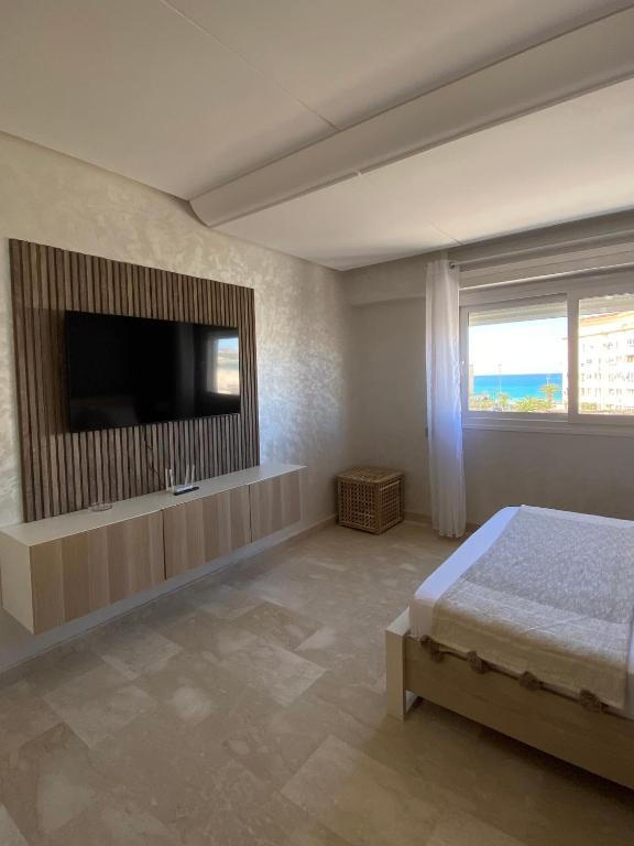 Studio sur la corniche de Tanger avec vue sur la mer, Tangier (updated ...