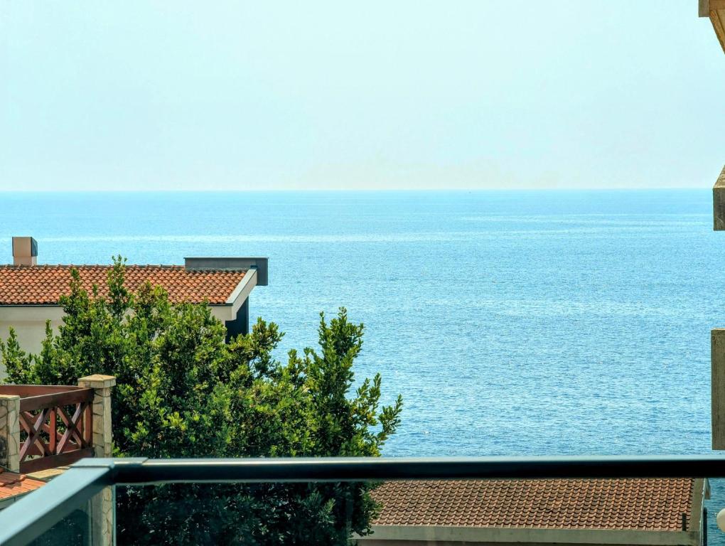 Dea apartment, Dobra Voda (updated prices 2026)
