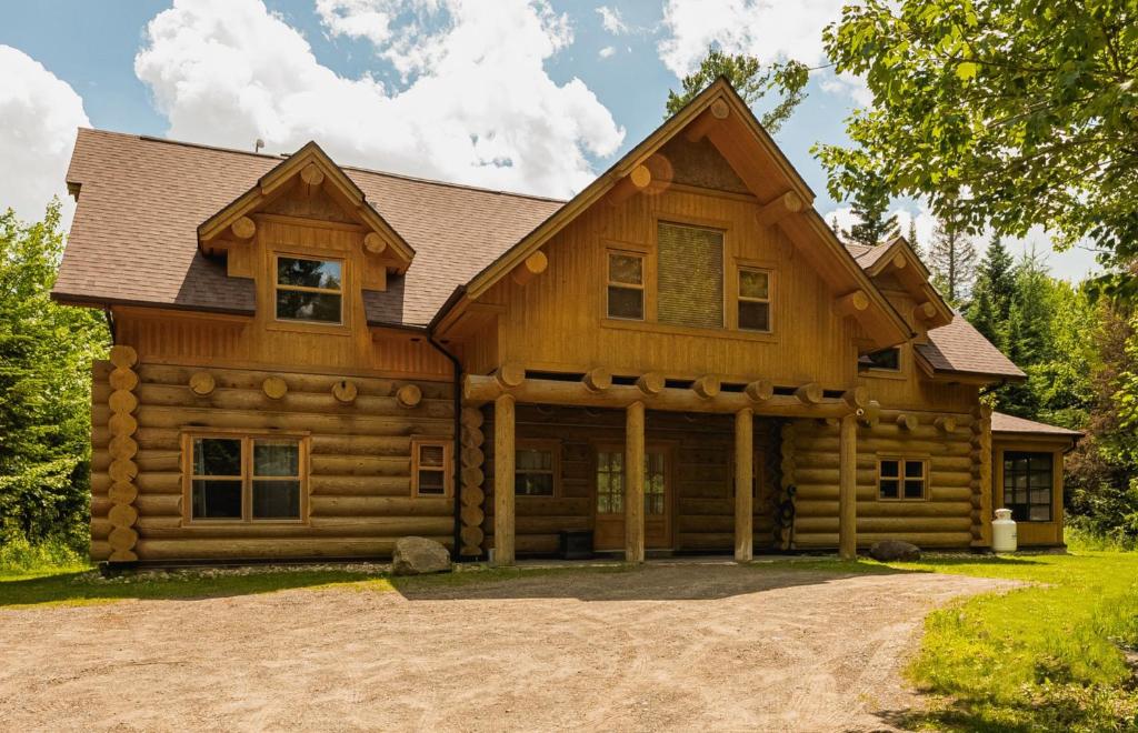 Fiddler Lake Resort Chalet Moose 33, Mille-Isles (precios actualizados ...