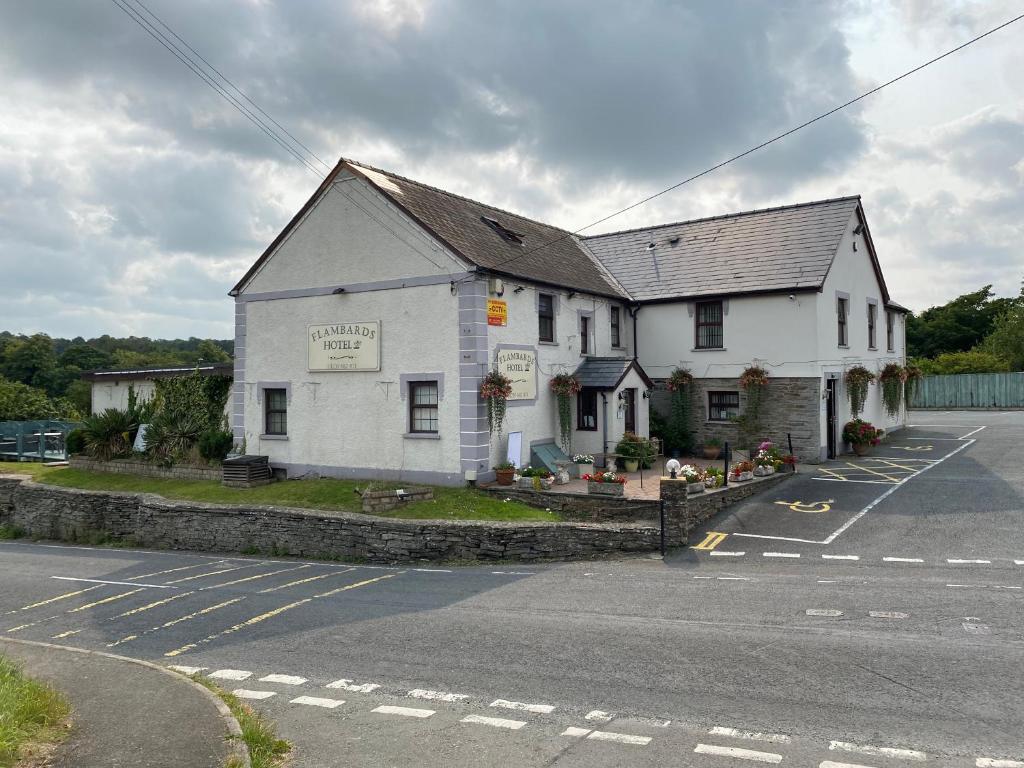 Flambards Hotel, Cardigan (updated prices 2026)