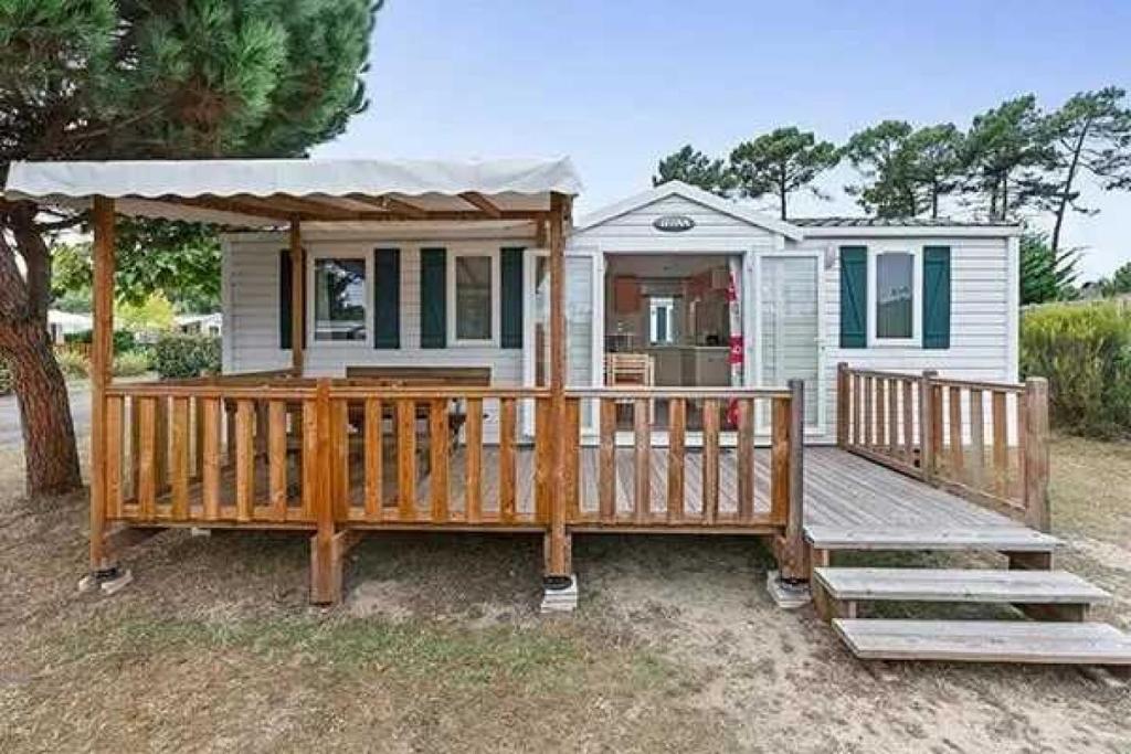 Mobilhome 3 étoiles - Parc aquatique - efcahb, Trogues (updated prices ...