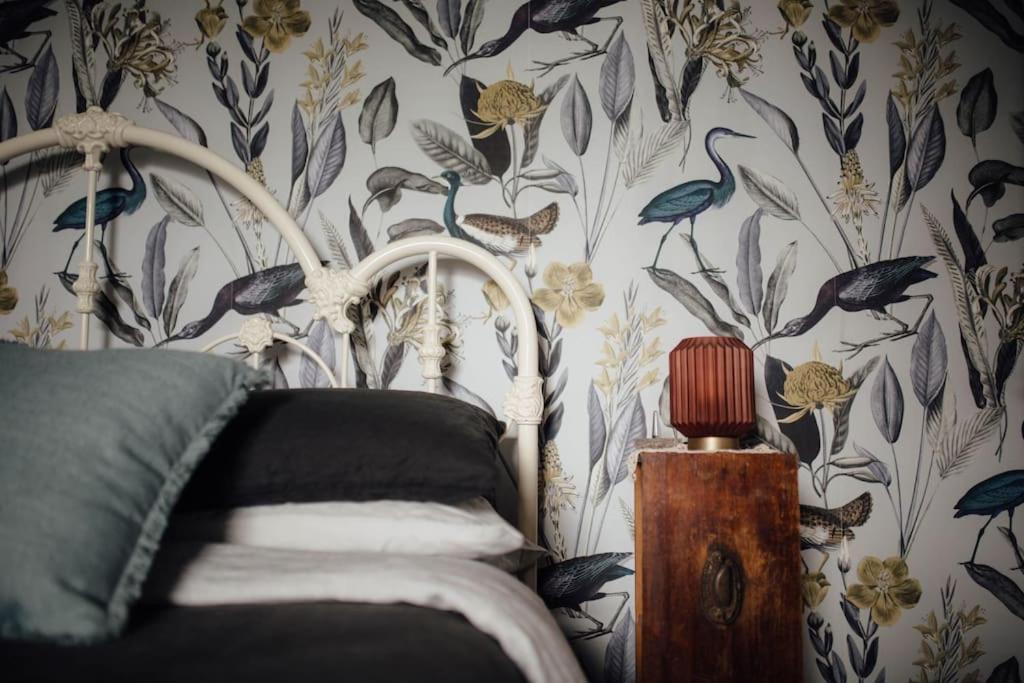 Luxury river cottage, gateway to the East Coast, Avoca Tasmania ...