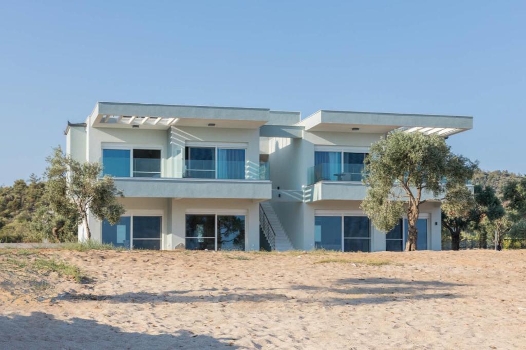 EluDes Seaside Suites, Astris (updated prices 2026)