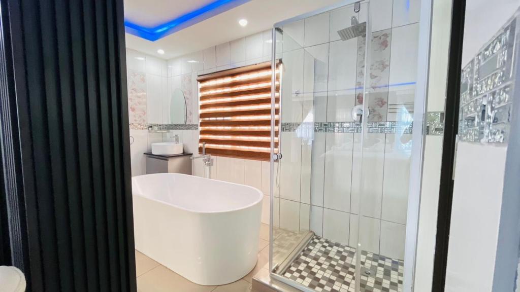 Boeketlong Lodge, Jane Furse (updated prices 2025)