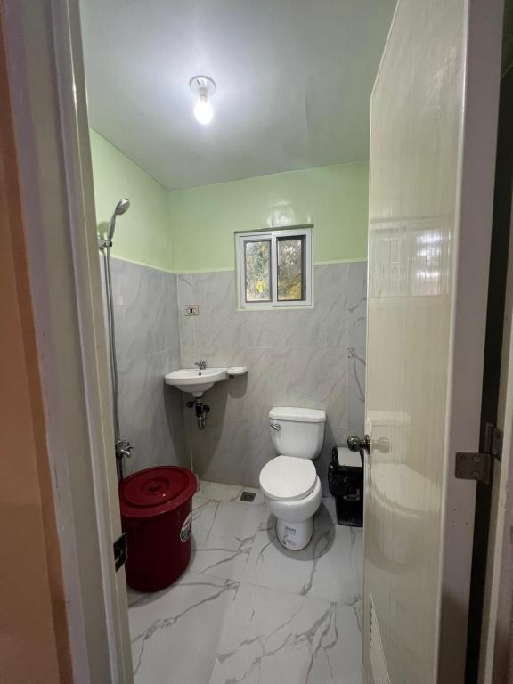 Elena Guest House & Resort, Medellin (updated prices 2024)