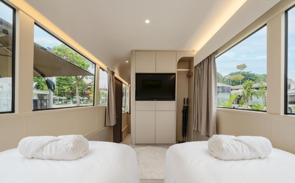 The Bus Collective, Singapore (updated prices 2025)