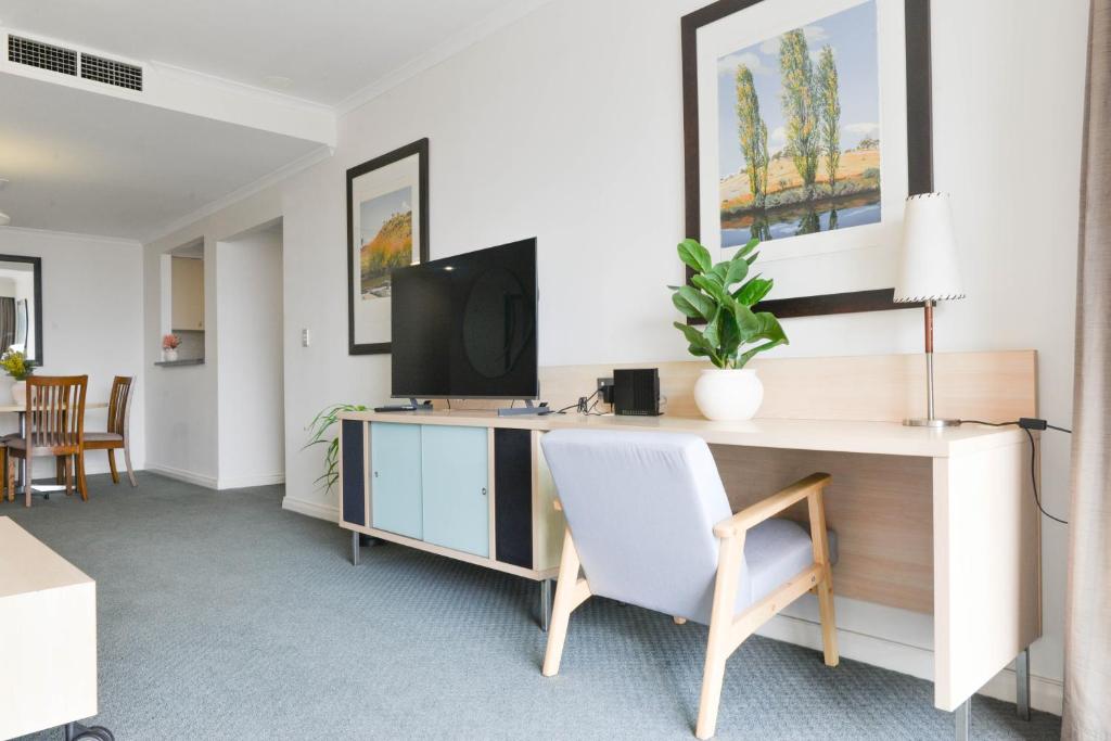 Stunning Apartment With High-Level Views, Sydney (updated prices 2025)