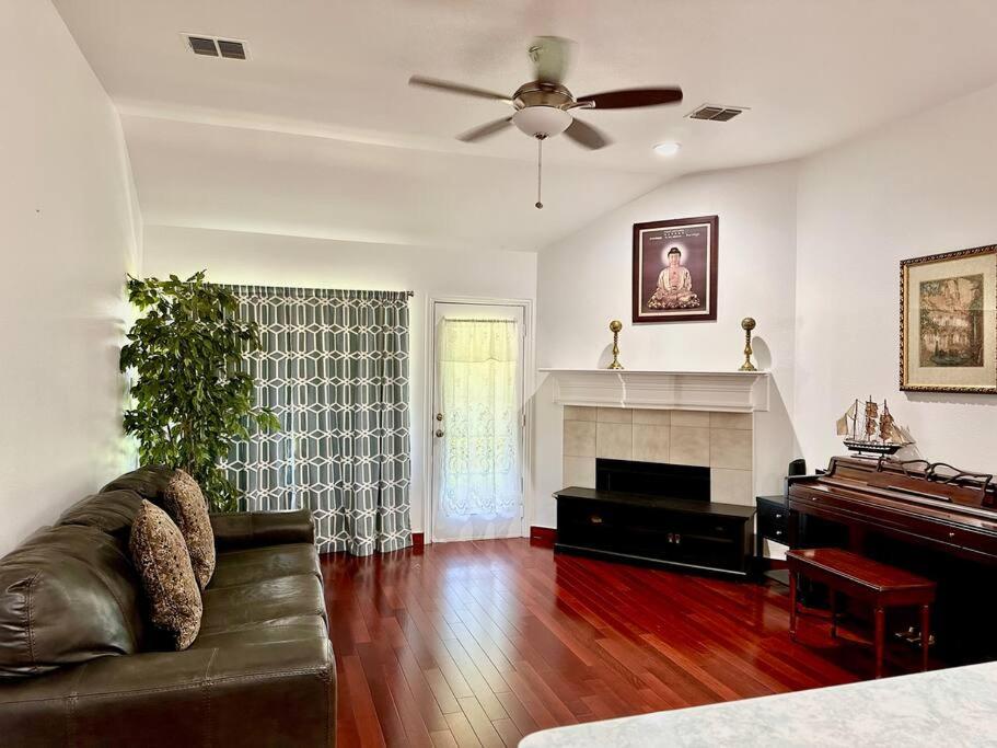 4brs House in Plano weekly-monthly, Plano (updated prices 2026)