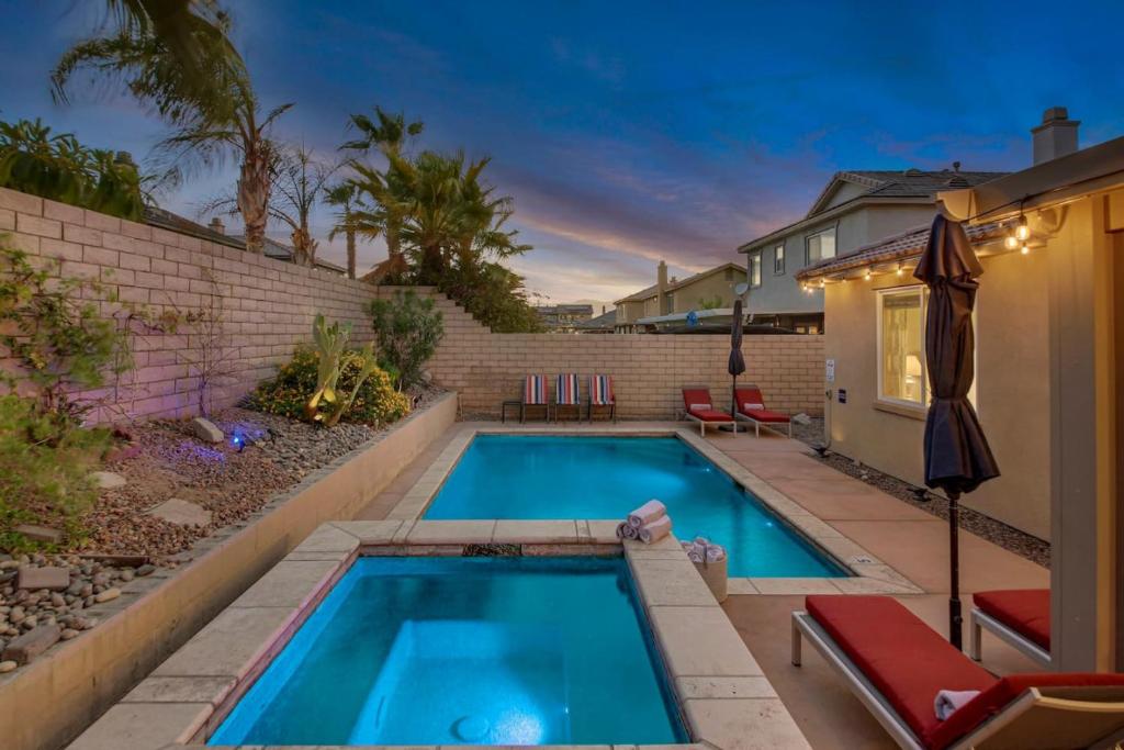 Serene Private Pool - Jacuzzi - BBQ - Gated Community, Indio (updated ...