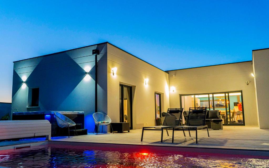 La Villa des Graves - à 15min de Bordeaux, Ayguemorte-les-Graves ...