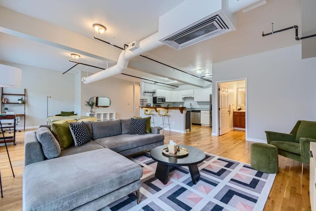 Retro Revival 1BR Loft Remote Work 30 Day, Denver (updated prices 2026)