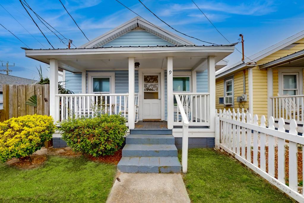 Pier View Cottage Unit 9, Kure Beach (aktualisierte Preise für 2025)