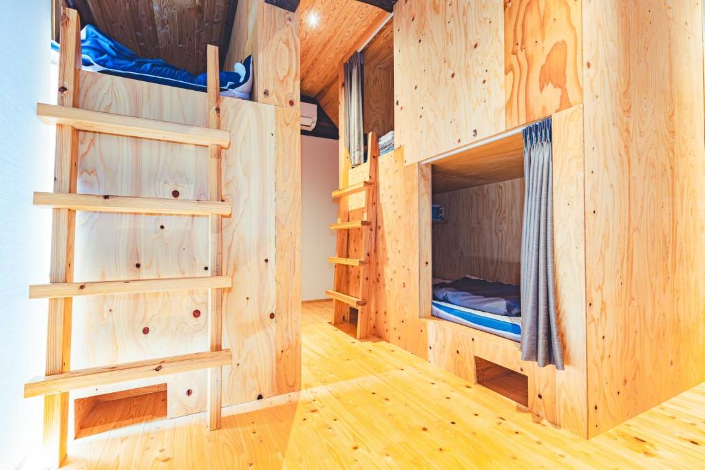 ako house, Goto (updated prices 2025)
