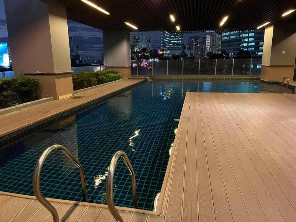 Regalia Park Tower C, Manila (updated prices 2025)