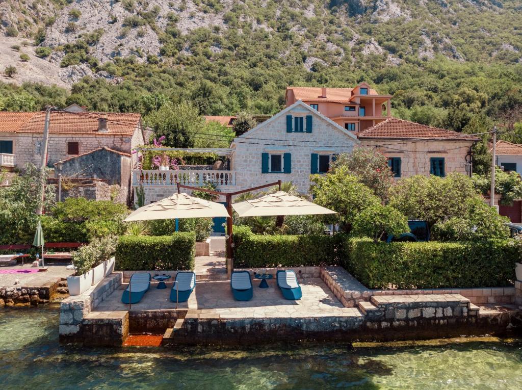 Villa Blue Dream, Dobrota (updated prices 2025)