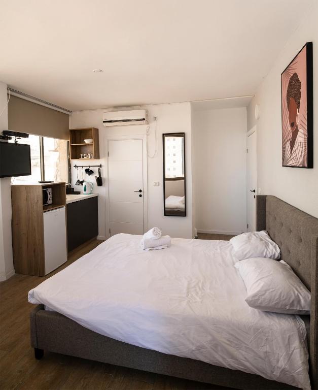 Sea view Studios TLV, Tel Aviv (updated prices 2025)