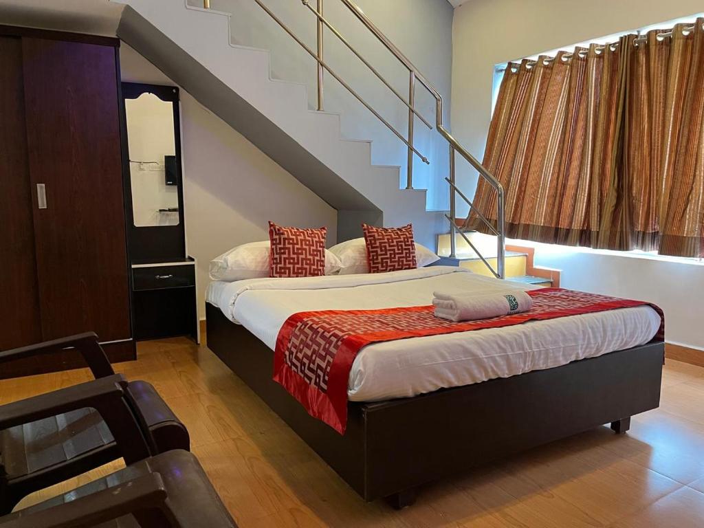 Misty Kodai view, Kodaikānāl (updated prices 2025)