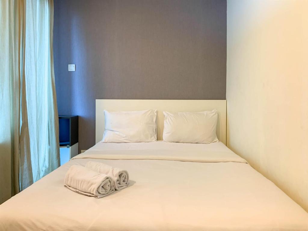 2BR Apartment with Queen Bed (Single Bed x2) at GP Plaza By Travelio ...