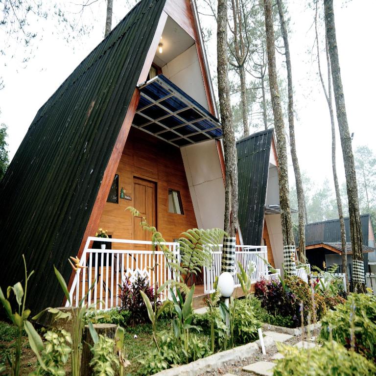 Great Panorama Lodge and Camp by MHM, Lembang (updated prices 2025)