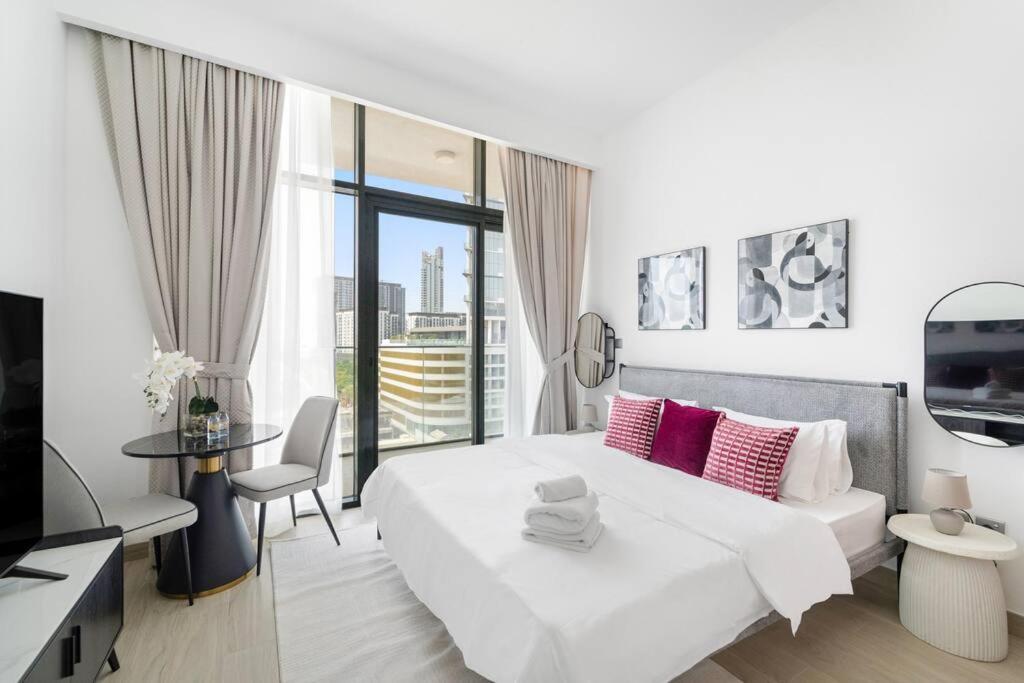 Modern Studio Apartment in Meydan One, Close to Downtown & Dubai Mall ...