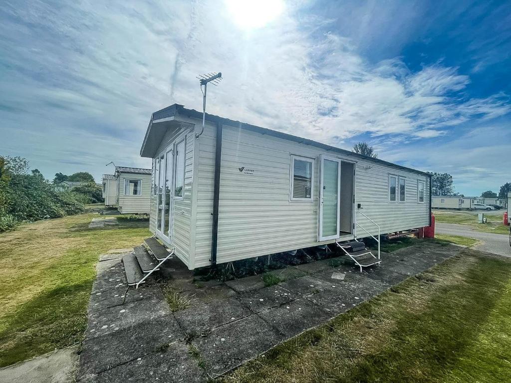 Lovely 8 Berth Caravan In Southview Holiday Park, Ref 33042Tc, Skegness ...