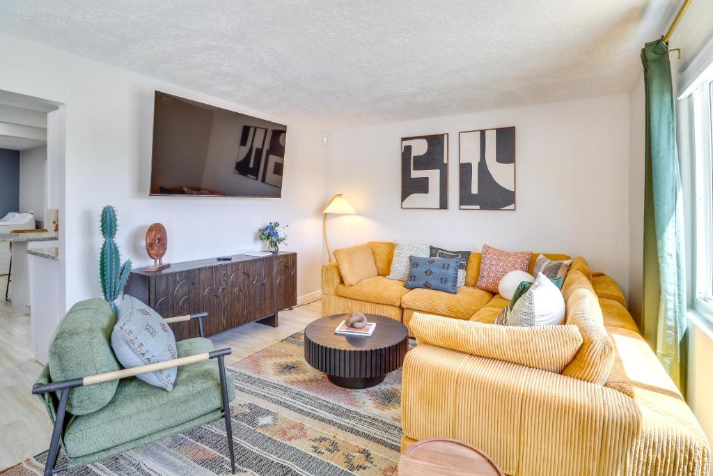 Central Albuquerque Getaway with Hot Tub and Grill!, Albuquerque ...