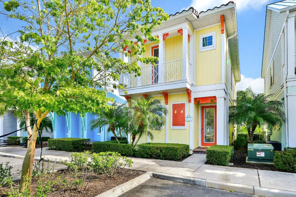 Sunny Cottage Near Disney With Margaritaville Resort Island H20 ...