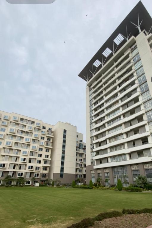 Penta Square Prestige apartments DHA phase 5, Lahore (updated prices 2025)