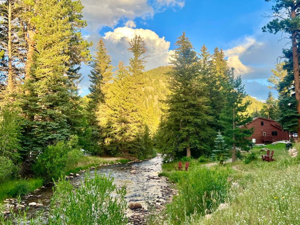 Bugle Pointe B08 by Estes Park Condos, Estes Park (updated prices 2025)