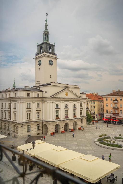 Apartamenty na Starówce - 3 piętro z widokiem na Ratusz, Rynek Główny i ...