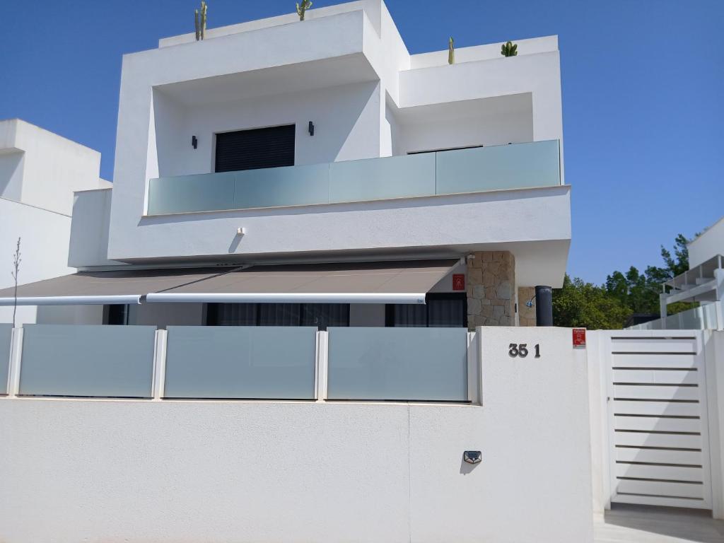 La Herrada 03187 Los Montesinos, Alicante (updated prices 2025)