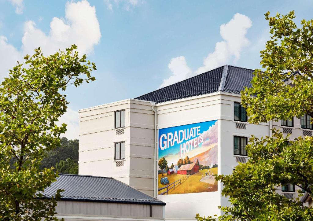 Graduate by Hilton Storrs, Storrs (updated prices 2025)