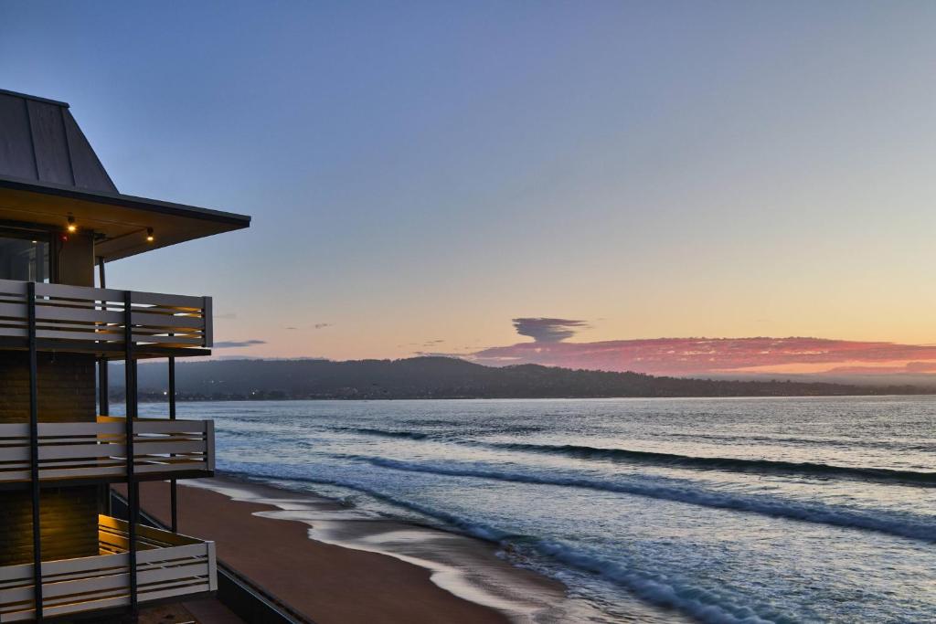 Monterey Beach Hotel, a Tribute Portfolio Hotel, Monterey (updated ...