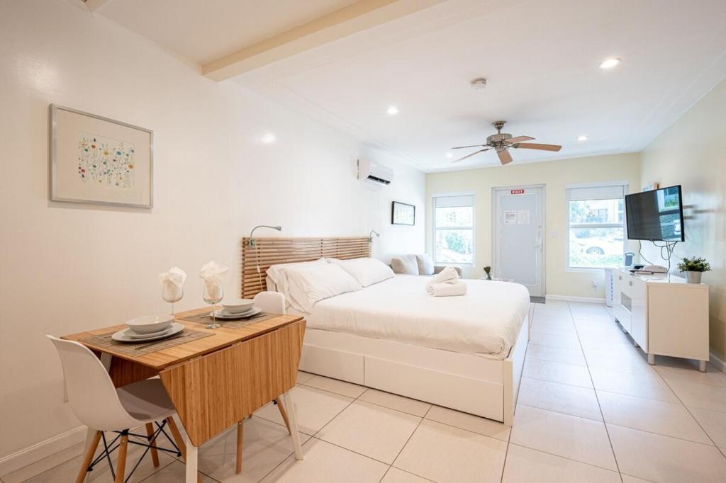 Casa Del Mar Beach Studio # 3, Hollywood (updated prices 2025)