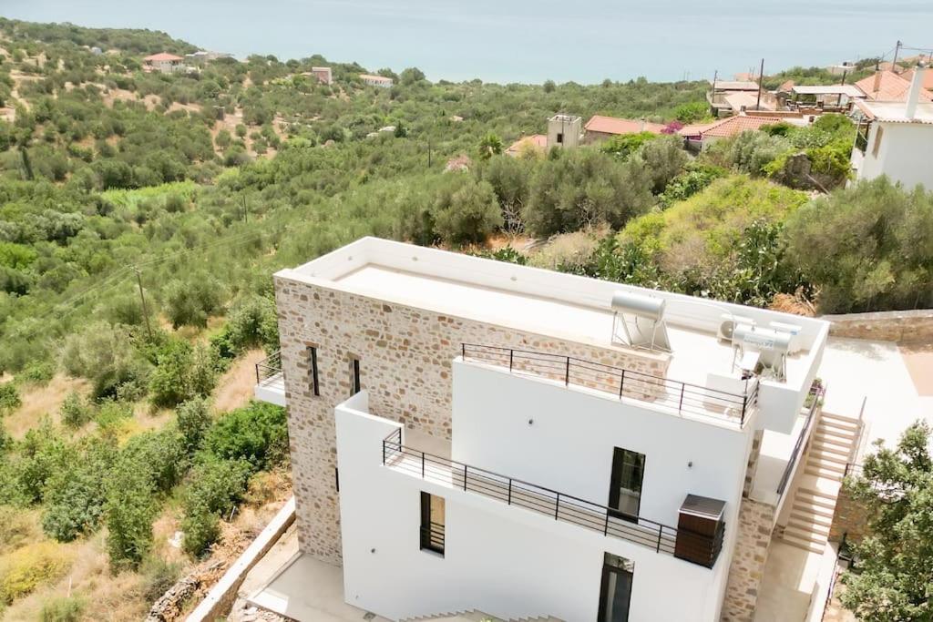 Elaída- Πολυτελής Βίλα-Θέα θάλασσα, Μάνη, Skoutari (aktualisierte ...