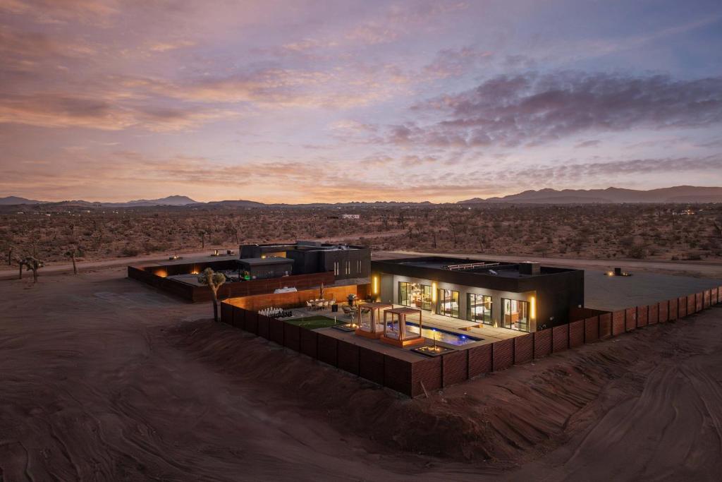 Villas Pool-Spa- Fire pit- Golf, Joshua Tree (updated prices 2026)