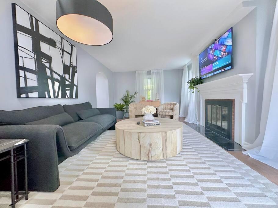 The Whitmore by Luxe PGH, Mount Lebanon (updated prices 2025)