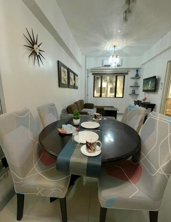 1BR Condotel - Forbes Town BGC Taguig, Manila (updated prices 2024)