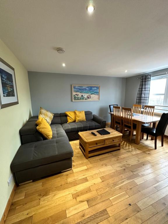 Metro 8 Inverness City Centre, Inverness (updated prices 2026)