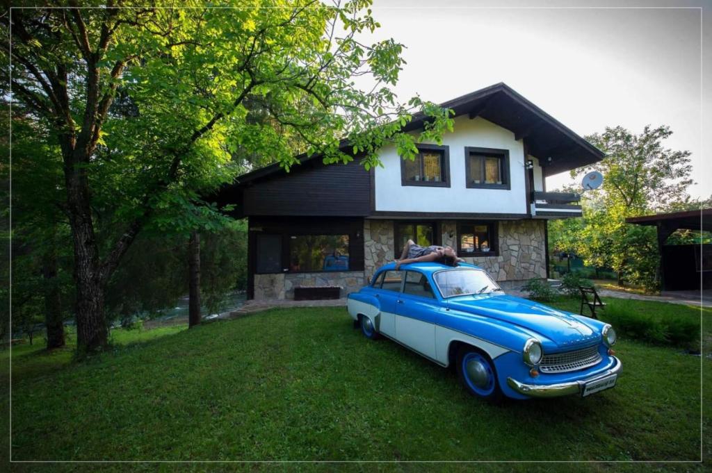 Waterfall Guest House, Ribarica (updated prices 2025)