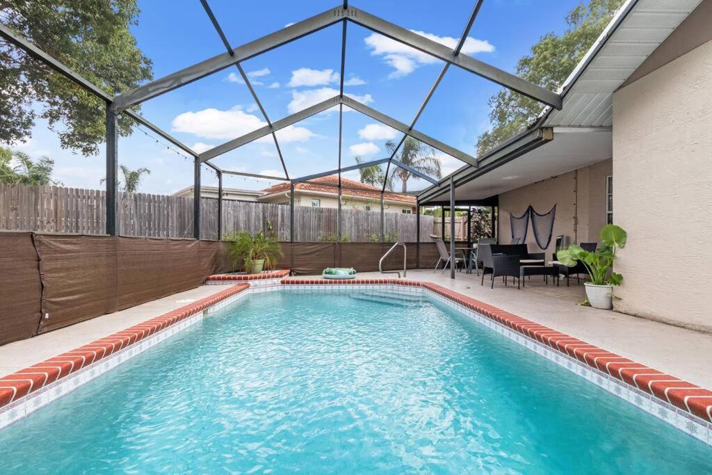 Spring Hill Oasis Pool Home Near Springs & Beaches, Spring Hill ...