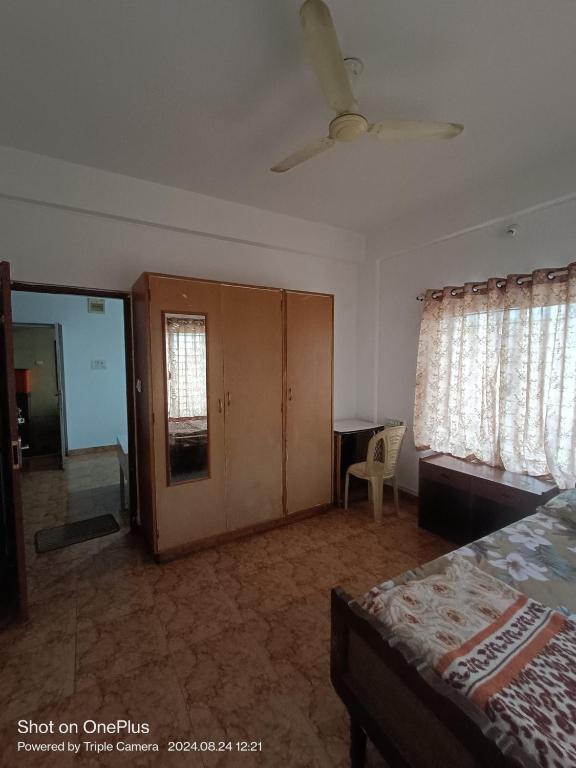 One room in a two bhk with kitchen wifi and washing machine, Bangalore ...
