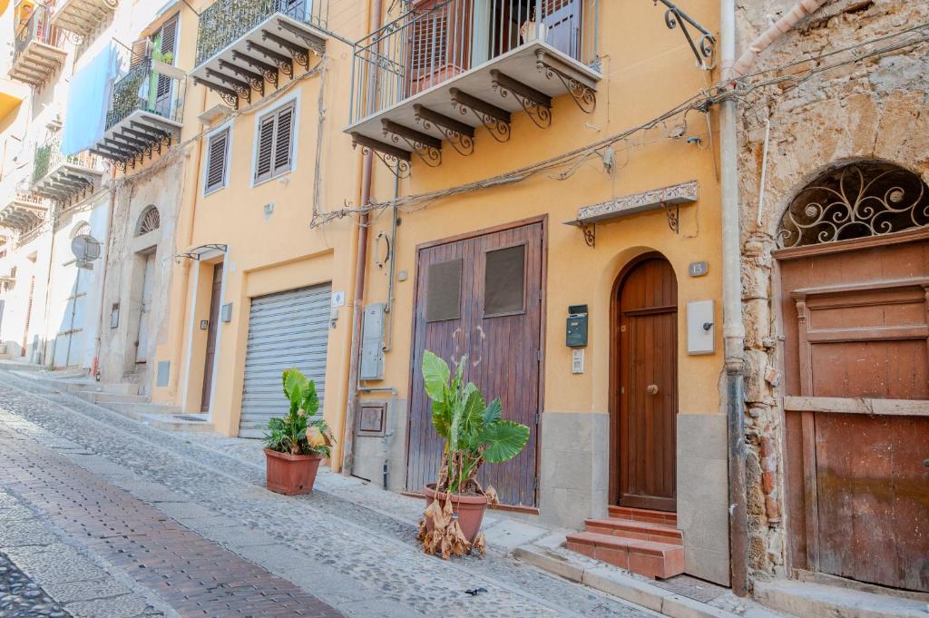 La discesa di San Giuseppe, Termini Imerese (updated prices 2025) La discesa di San Giuseppe, Termini Imerese (updated prices 2025)