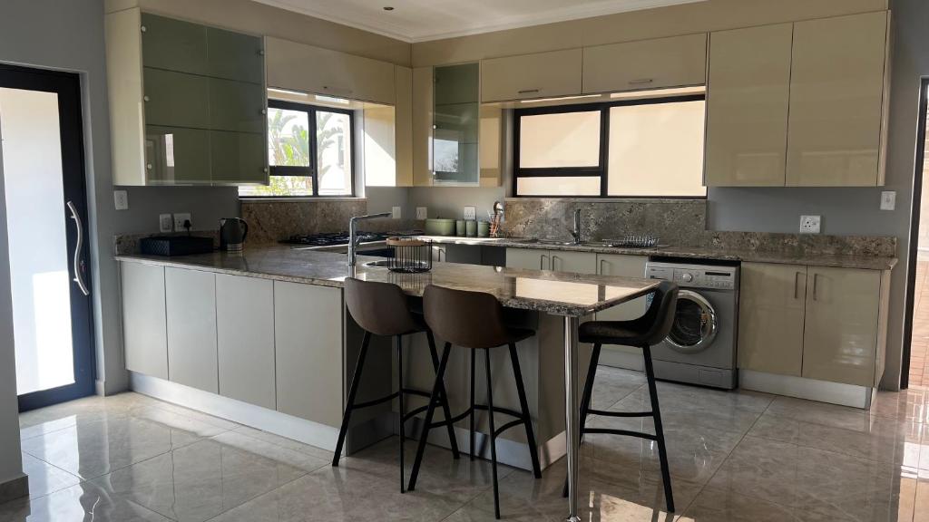 Serene City Escape - Near Sandton, Melrose and Illovo, Johannesburg ...