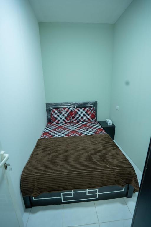 NEST ROOM with shared washroom, Abu Dhabi (updated prices 2025)