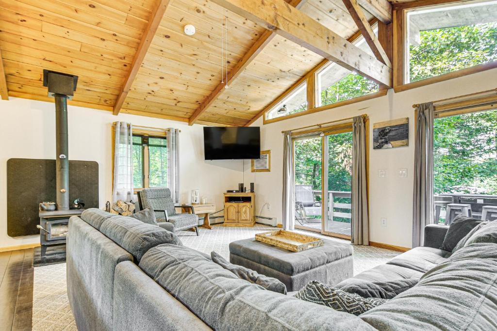 Peaceful Highland Lake Home with Kayaks, Dock Access, Bridgton (updated ...