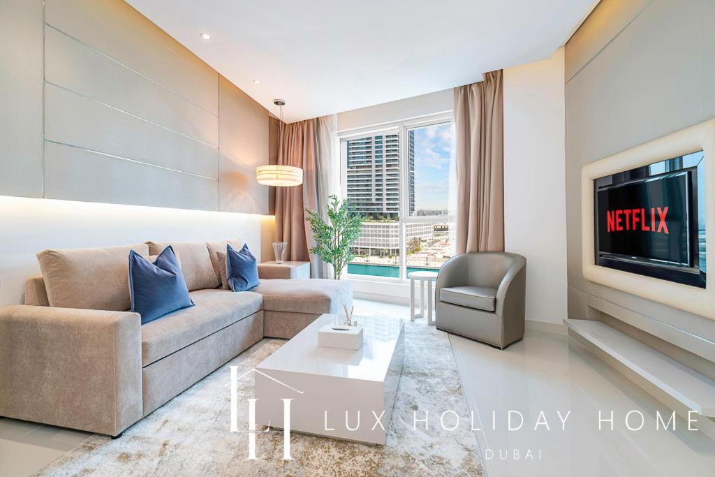 LUX The Voleo Canal View Suite, Dubai (updated prices 2026)