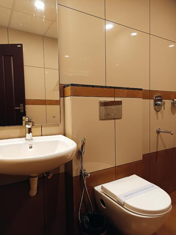 Misty Dale Luxury Resort & Spa, Anachal (updated prices 2025)